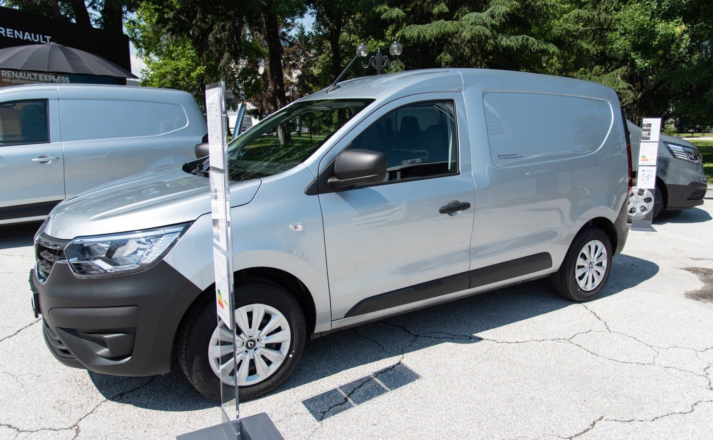 Renault Express technical specifications and fuel economy